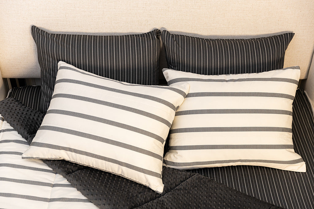 Chandler Striped Zipper Bedding | Beddy's