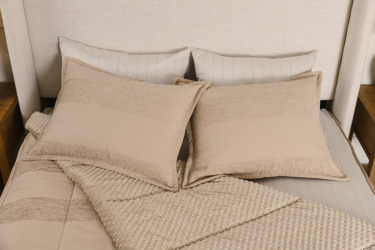 Halston Zipper Tan Bedding | Beddy's