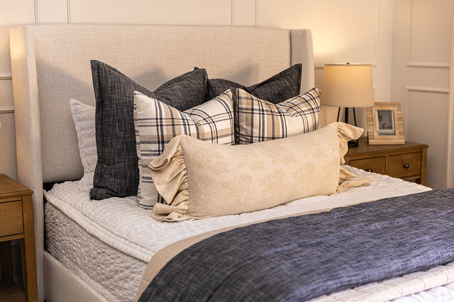 Mallory White Zipper Seersucker Bedding | Beddy's